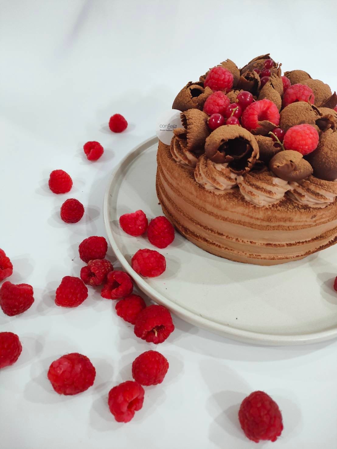 木苺とチョコレートクリームのショートケーキ | cofect concept Reservation